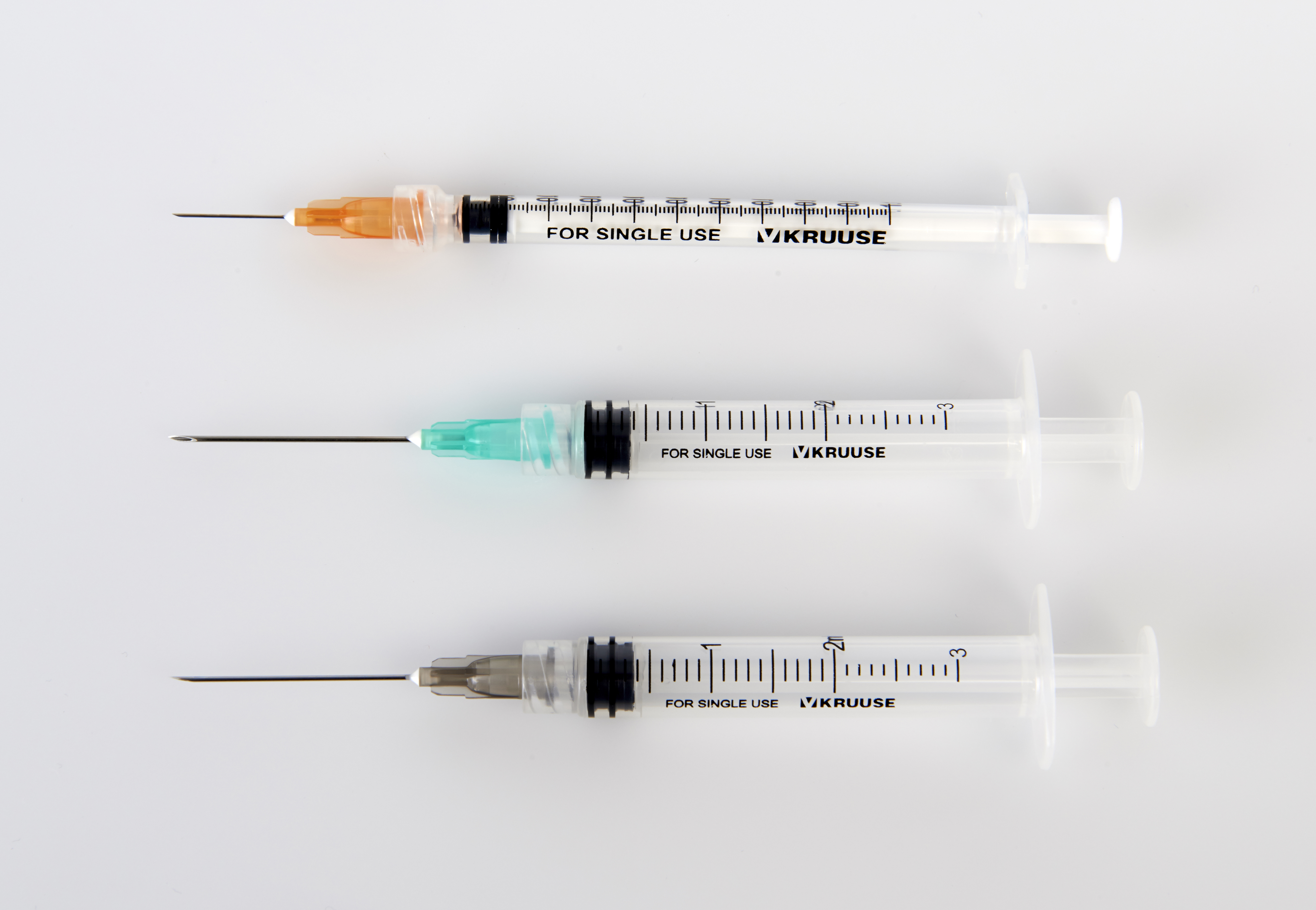 KRUUSE disp. syringe with needle, 3-comp., 1 ml, 25G x 5/8(0